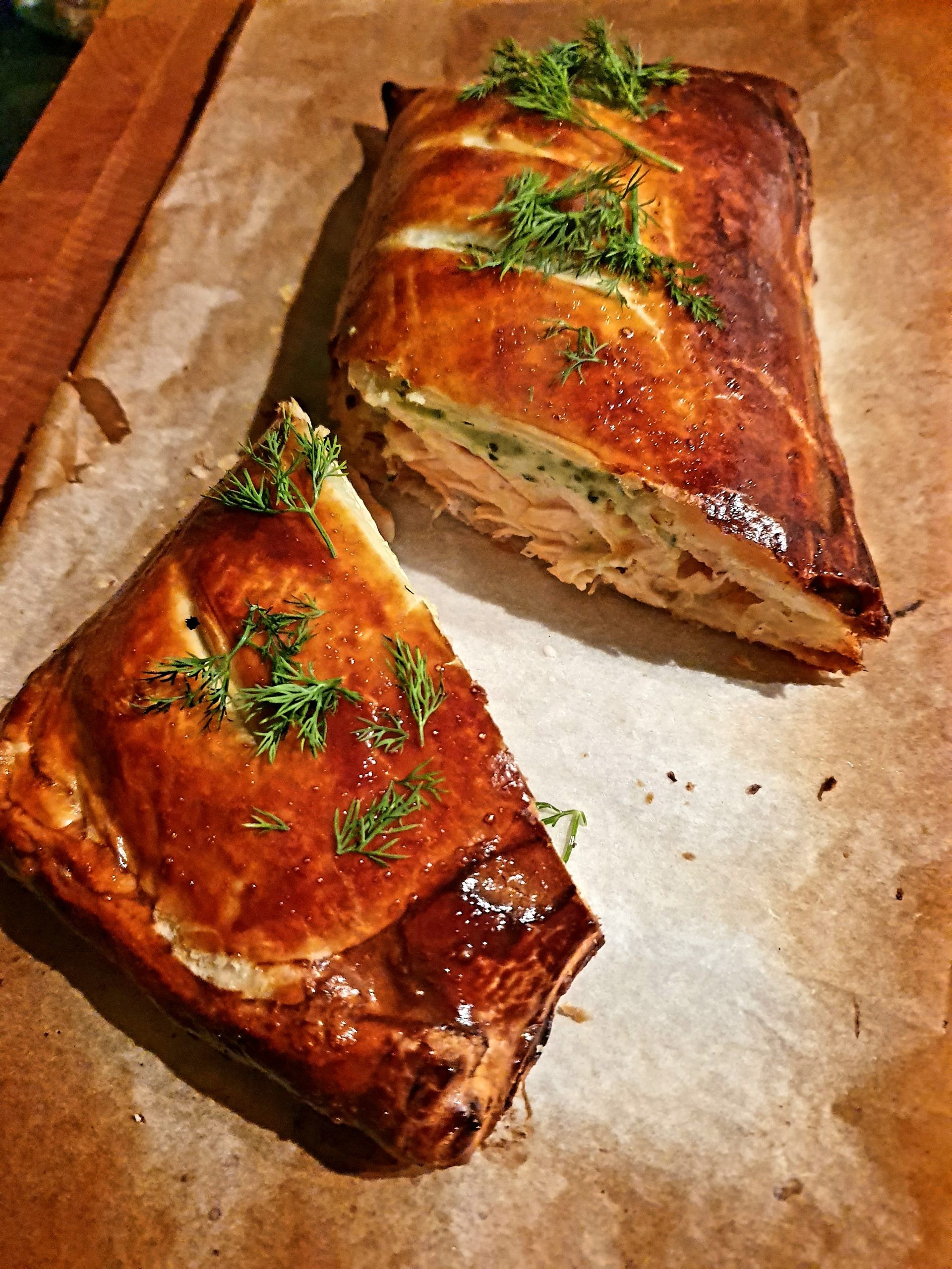 Zalm in bladerdeeg met verse pesto - CheckMyDish - Recept met Zalm